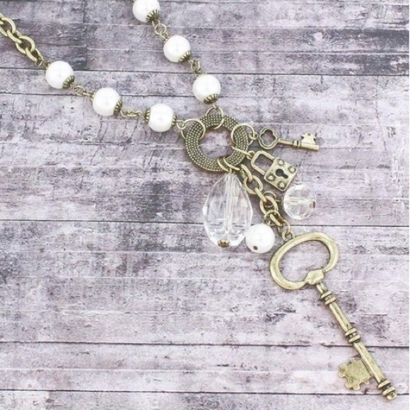 Jewelry | Burnished Brasstone Key And Crystal Cluster | Poshmark